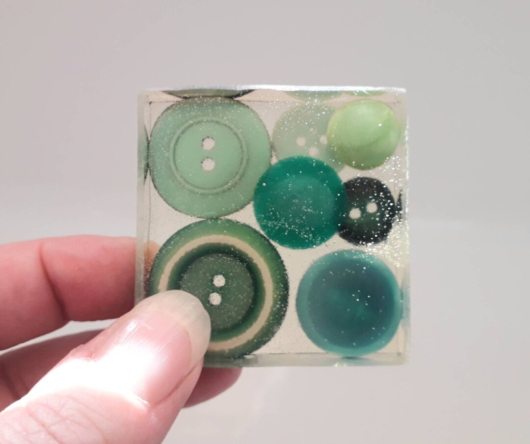 Hand Made Epoxy Resin Paperweight Inlaid With Green Vintage Buttons - Etsy