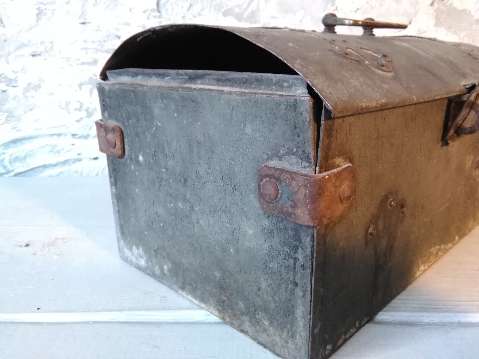 Vintage Metal Boxold Box - Etsy