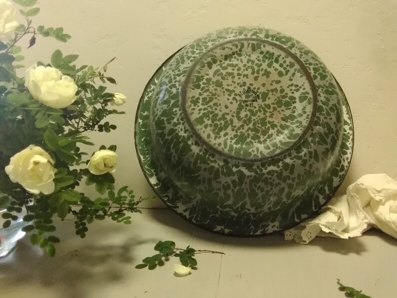 Small Enamel Basin Green Vintage Basin Old Bowl | Etsy