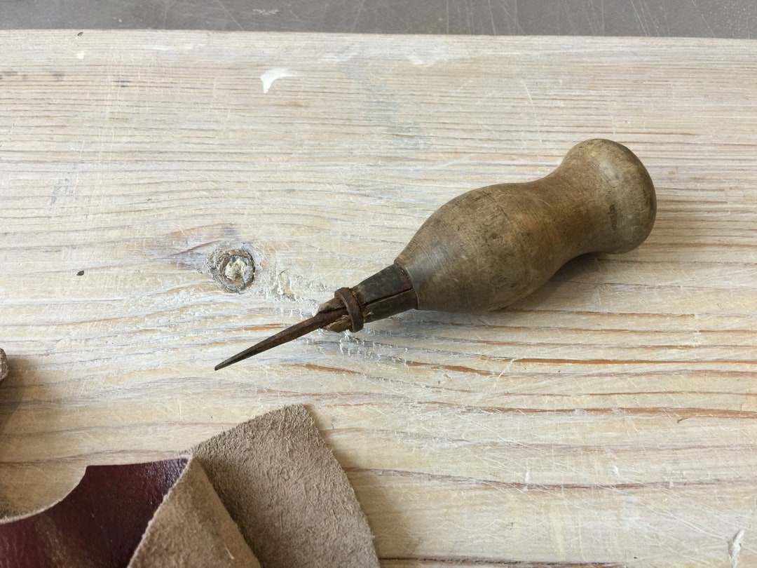 Awl for Needlework, Bodkin,vintage Awl, Shoemaker's Tool. - Etsy Canada