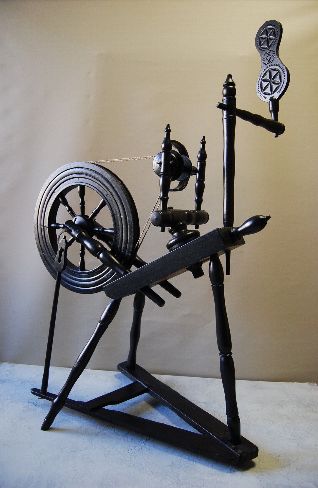 Antique Wooden Spinning Wheel: Primitive Loom Decor - Etsy