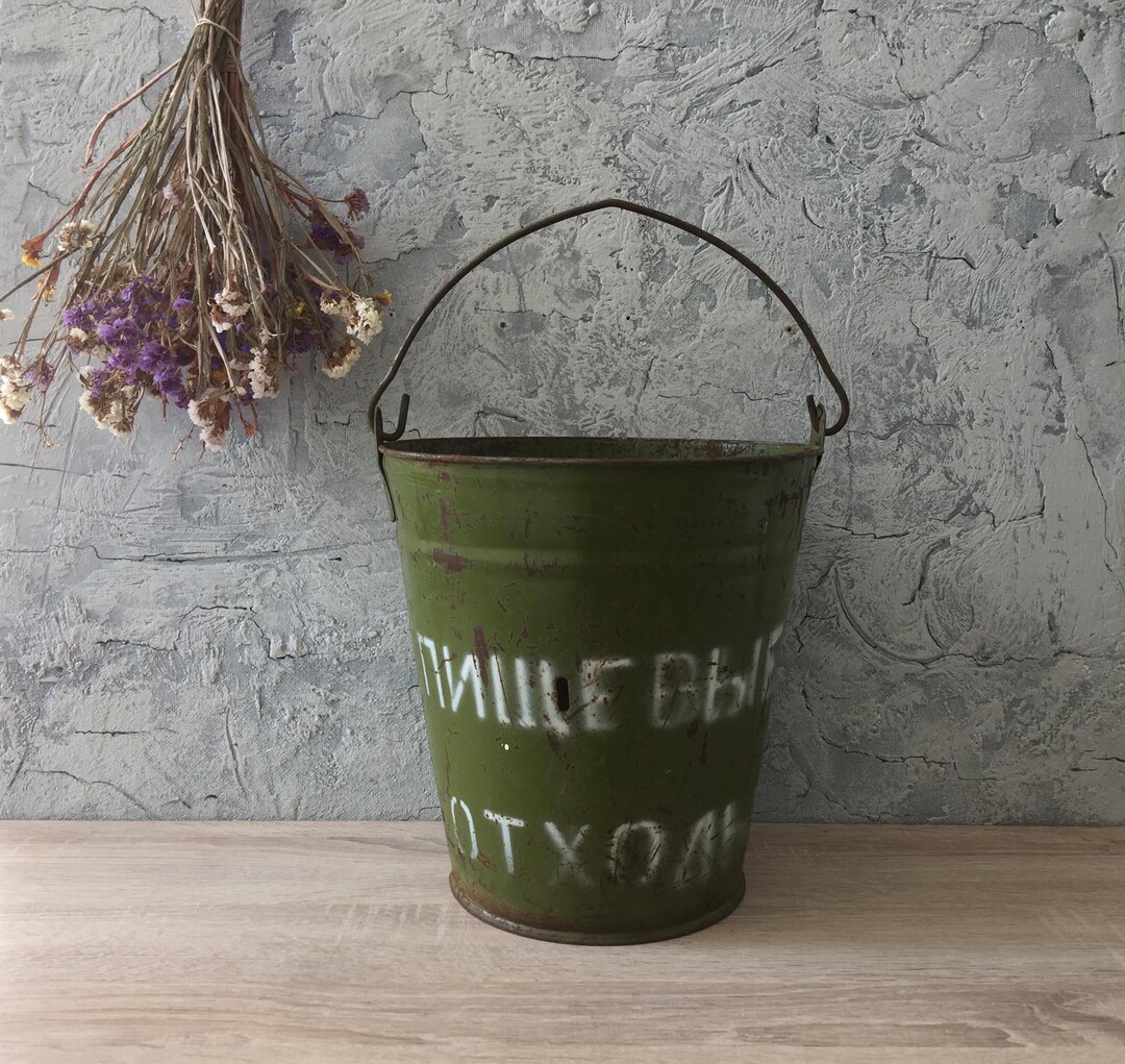 Vintage Bucket,green Old Pail,vintage Tin Bucket,large Tin Can,metal ...