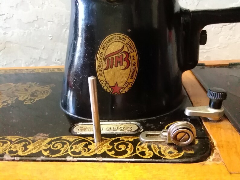 Manual Sewing Machine of the USSR - Etsy