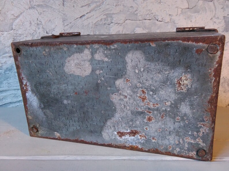 Vintage Metal Boxold Box - Etsy
