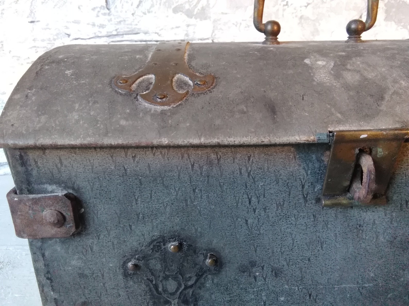 Vintage Metal Boxold Box - Etsy