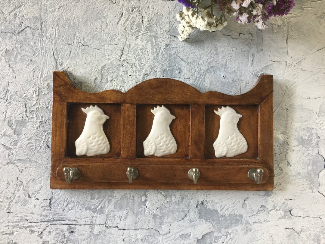 Wooden Hanger With 4 Metal Hooks, Porcelain Decoration White Chickens ...