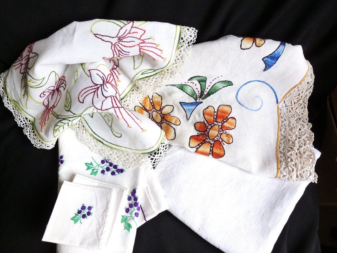 Embroidered Linen Tea Tablecloth With 6 Napkins, Hand-embroidered ...