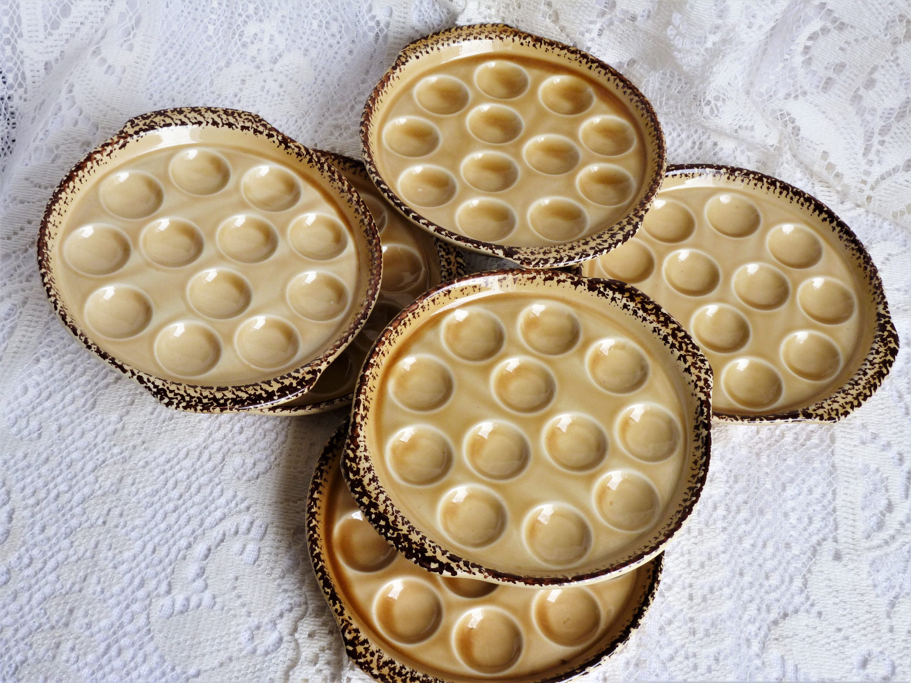 2 ceramic snail plates snail service snail dish snail mold | Etsy