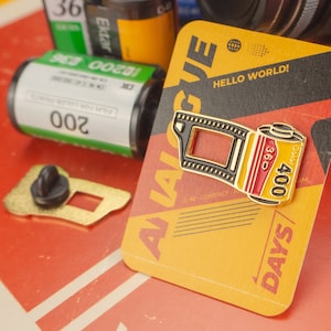 Classic Camera 35mm Film Roll Enamel Pin — Retro Photography Pin | Gift ...
