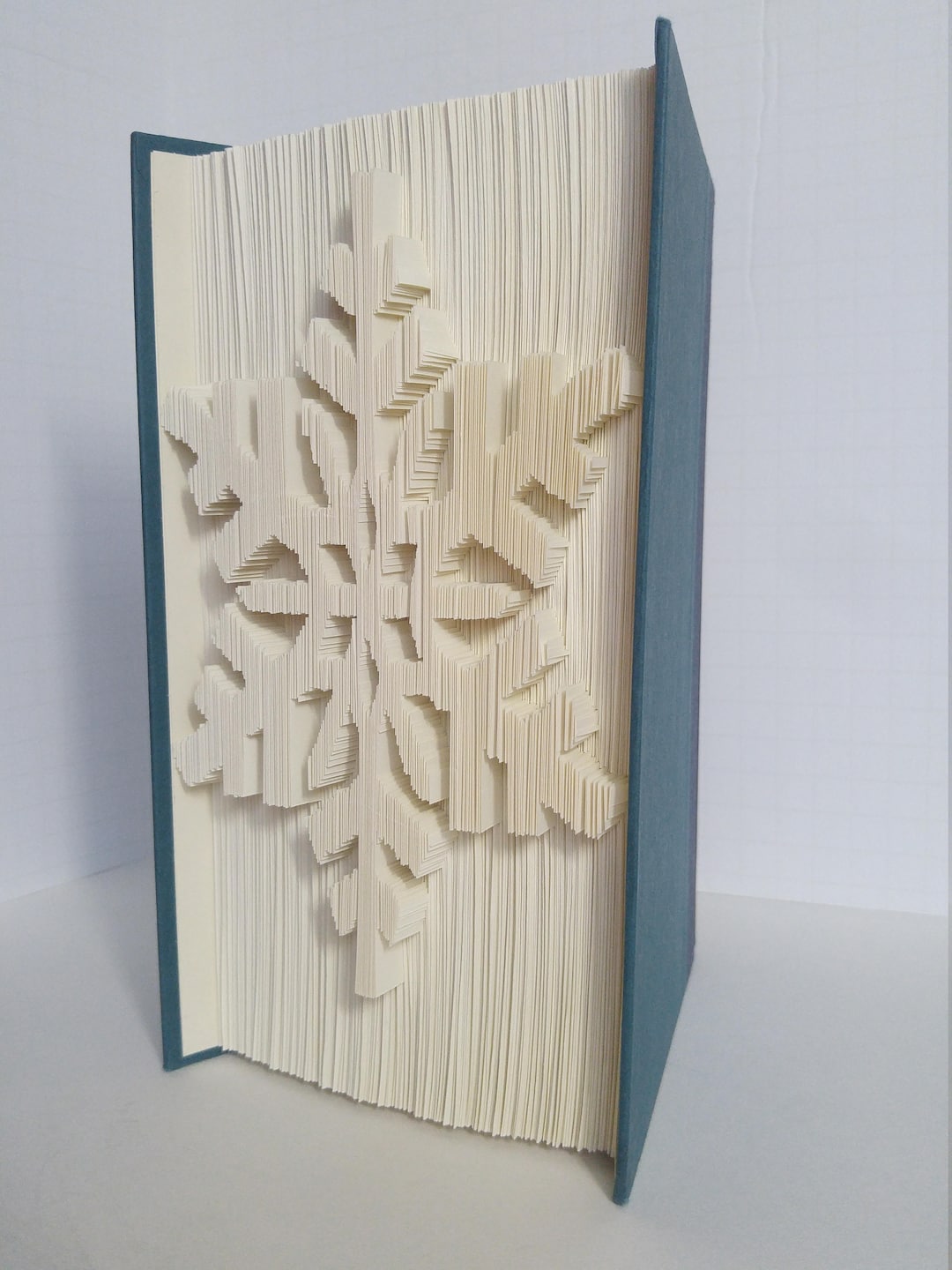 Snowflake Book Art Pattern- Cut and Fold Pattern for 21cm Book With at ...