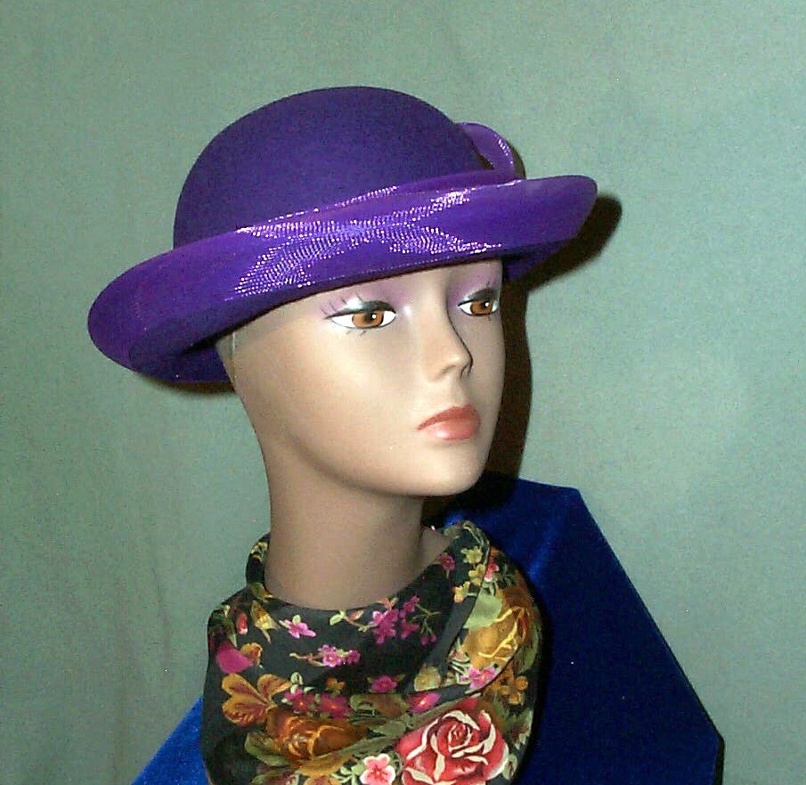 Ladies Driving Hat, Adorable in Purple With Band and Feather Flower - Etsy