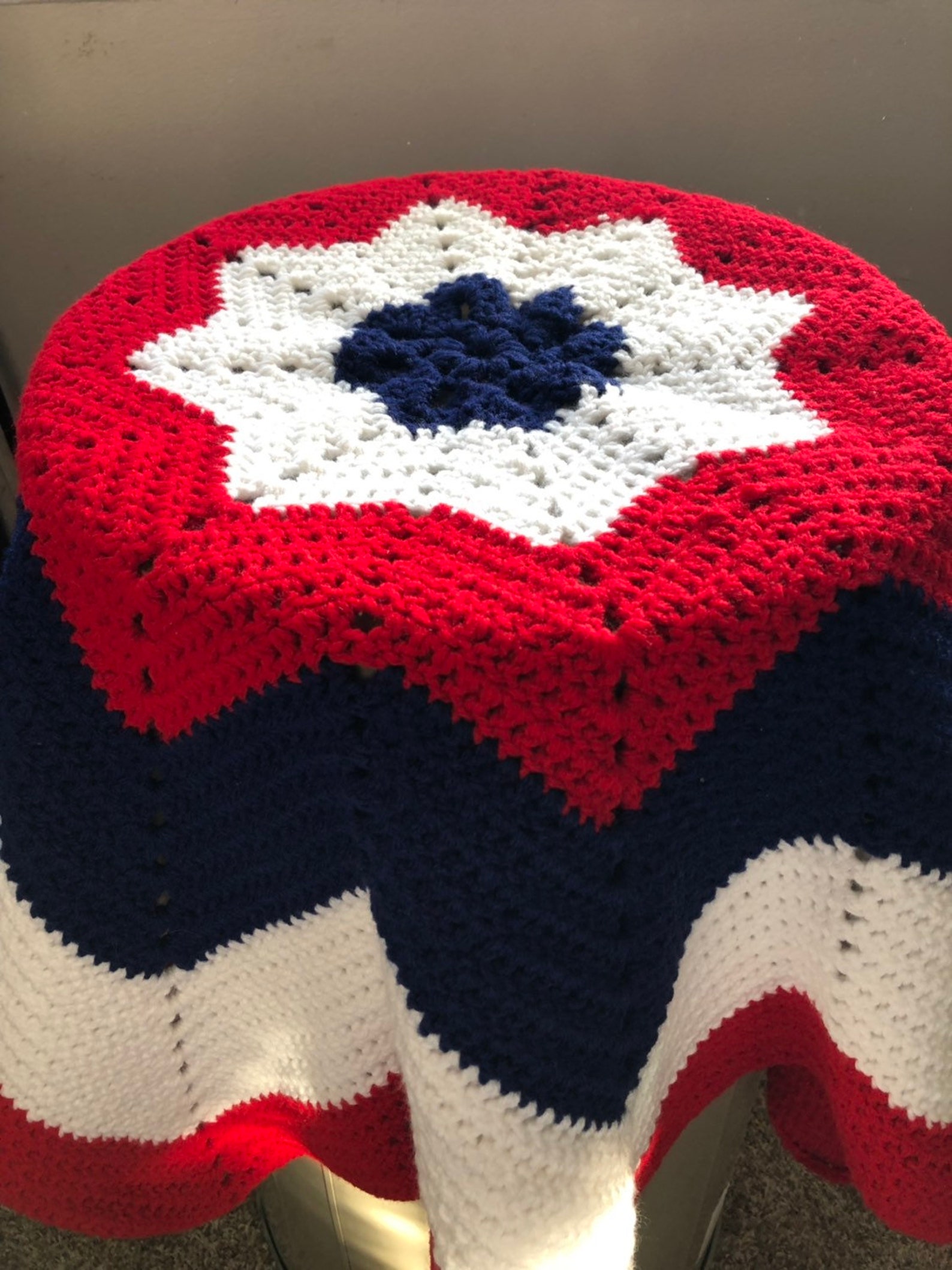 Star Shaped Red White and Blue Bed Cover/spread/afghan/fourth of July ...