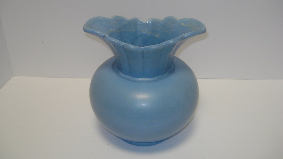 Red Wing Vase #773, Blue With Yellow Underglaze - Etsy