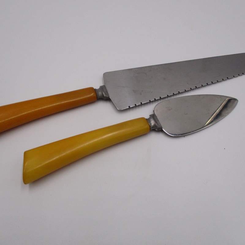 Bakelite Cake Cutter - Etsy
