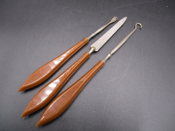 Dupont Lucite Celluloid Dresser Set, 1930s, Nymph, Go… - Gem