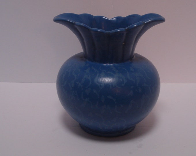 Early Red Wing Art Pottery Vase #773, Dutch Blue With White Stippling ...