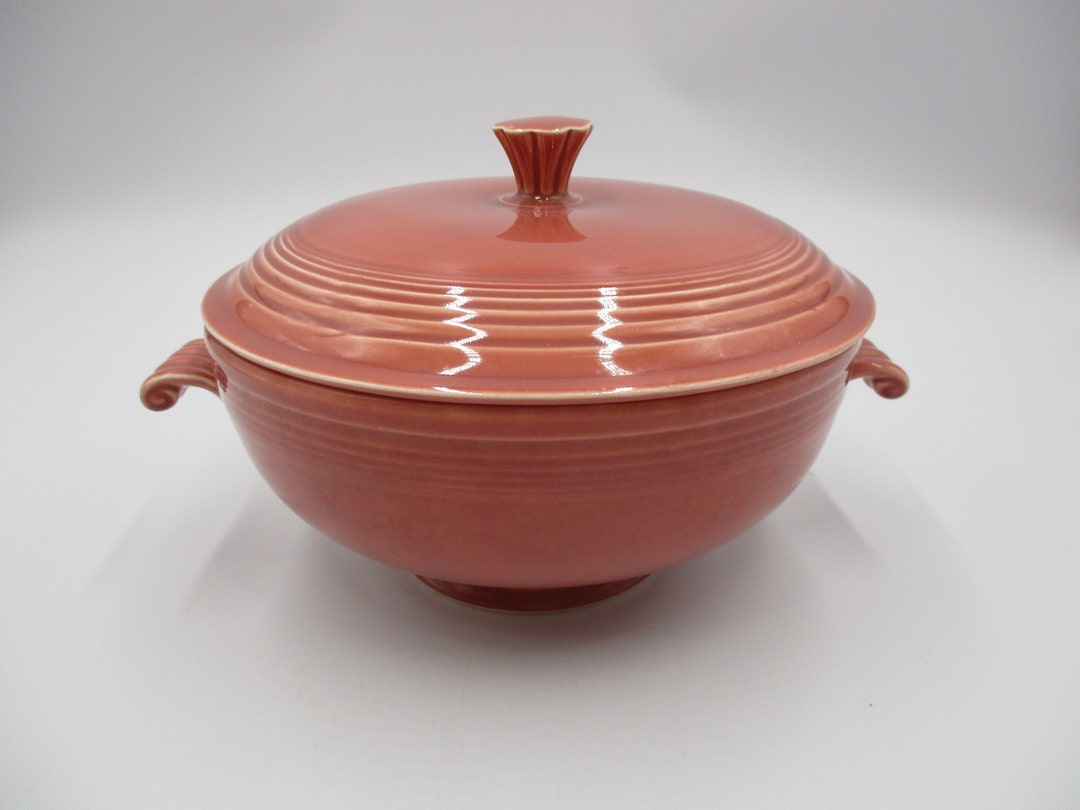 Vintage Fiestaware Rose Covered Casserole. Like New! - Etsy