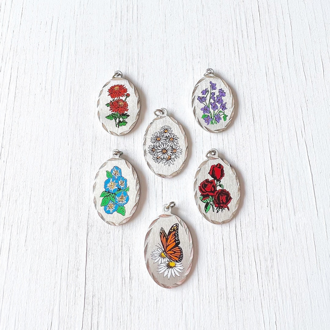 Vintage Pewter Flower Pendant: Oval Floral Jewelry - Etsy
