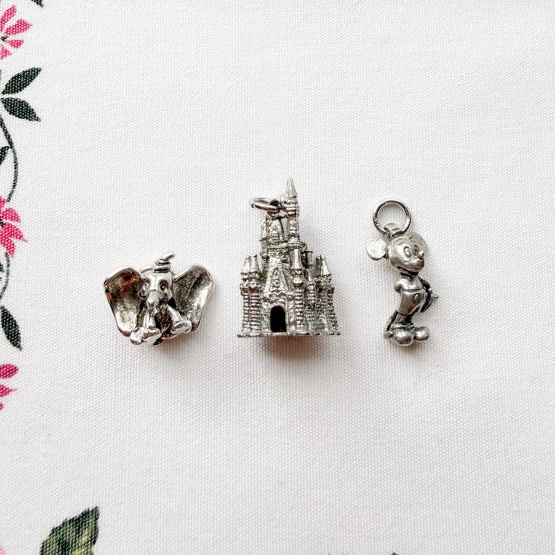 Dumbo Vintage Charm - Etsy