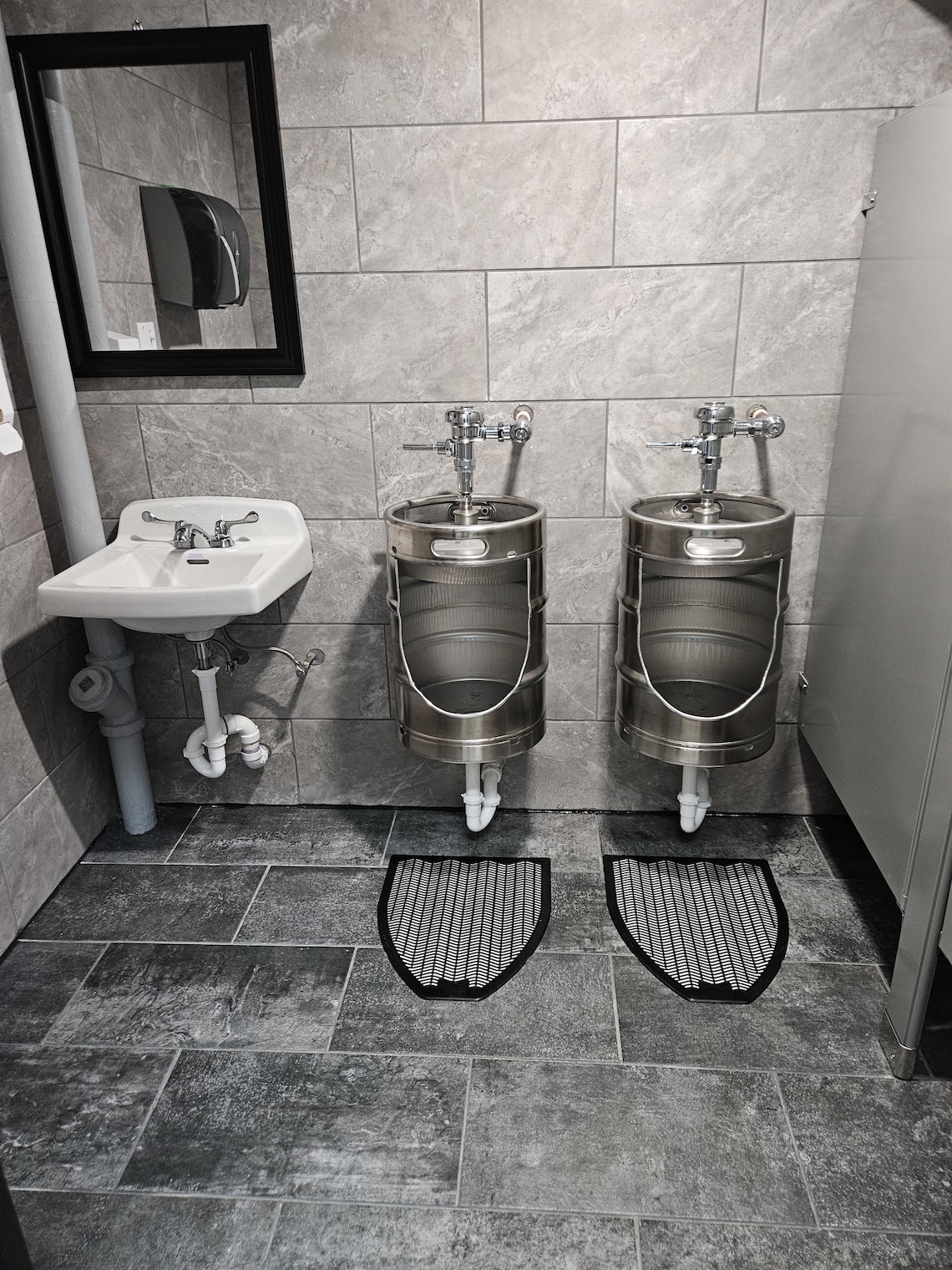 1/2 Beer Keg Urinal With Flusher – Handmade From Real Keg | Unique ...