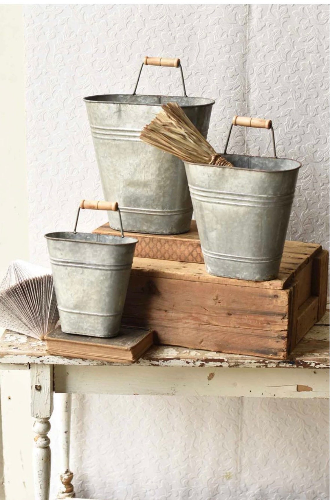 White Wall Buckets/ Flower Buckets for Door/ Farmhouse White - Etsy