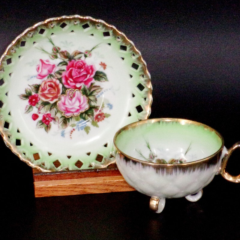 Footed Tea Cups - Etsy