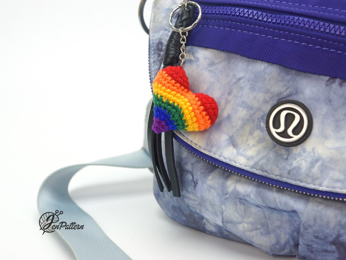 Rainbow Heart Keychain crochet PATTERN Amigurumi keychain | Etsy