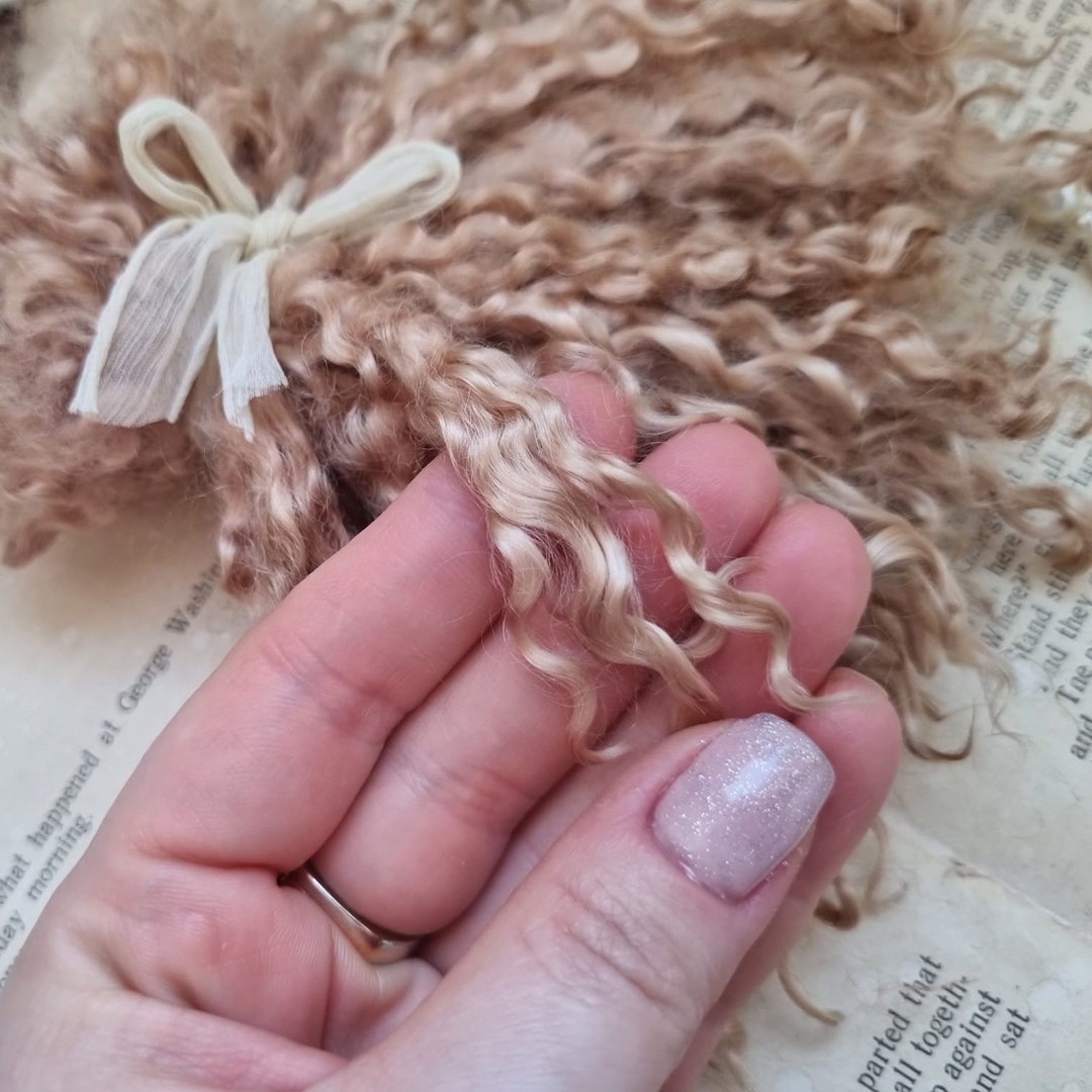 Fine and Silky Kid Mohair Locks/ 4-5" Length/color "caramel"/ Ideal for ...