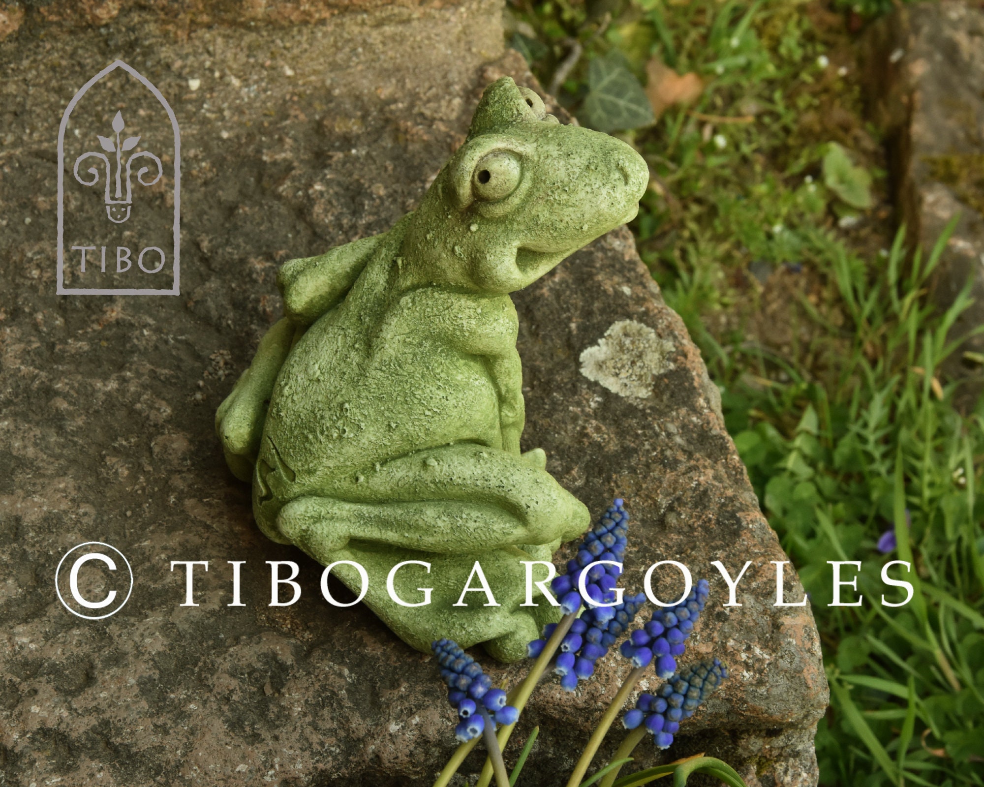 FLEX Gothic Gargoyle Statue Cast Stone Frog Prince | Etsy UK