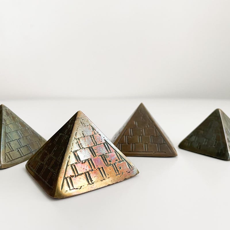 Pyramid Shelf - Etsy