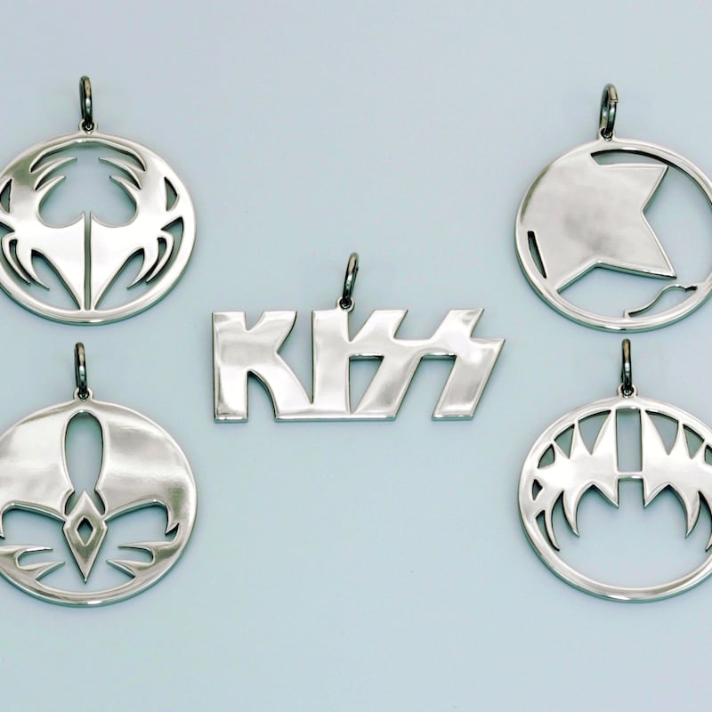 Kiss Band Necklace - Etsy