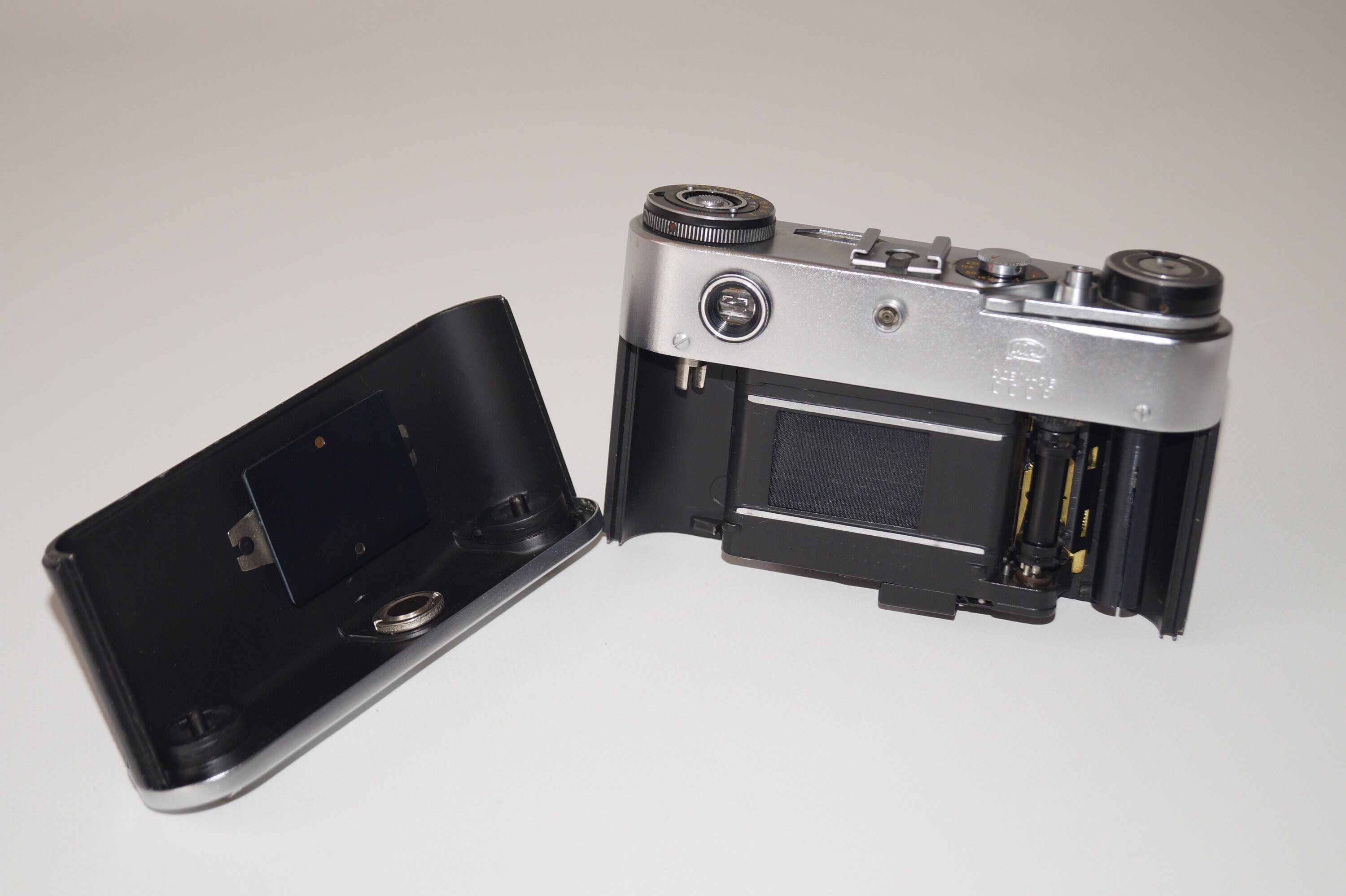 leather FED stylish camera glass collection of cameras black metal ...