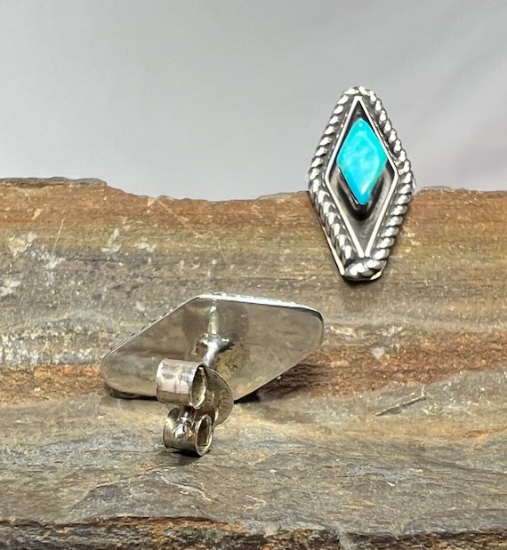 Southwest Native American Diamond Shaped Turquoise St… - Gem