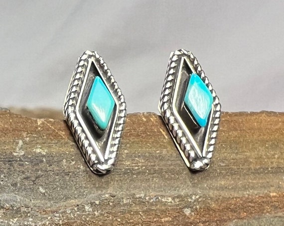 Southwest Native American Diamond Shaped Turquoise St… - Gem