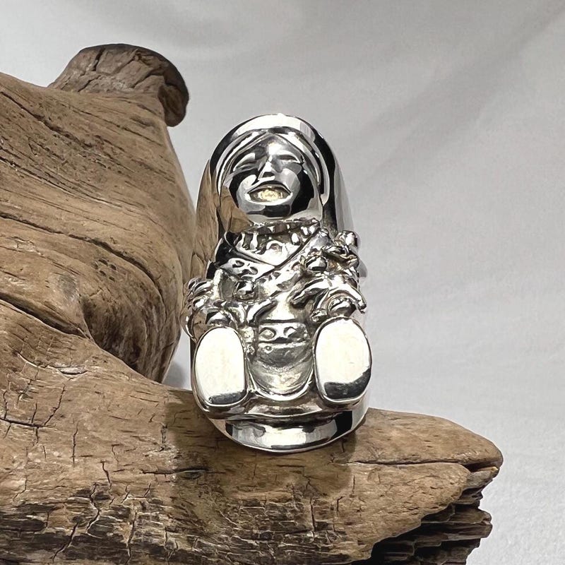 Storyteller Ring - Etsy