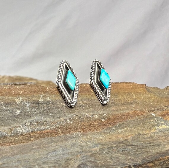 Southwest Native American Diamond Shaped Turquoise St… - Gem