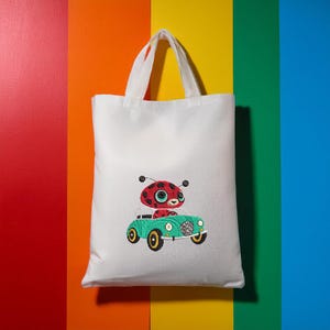 Ladybug Driving a Car - Size 3.11 X 3.34 Inches - Machine Embroidery ...