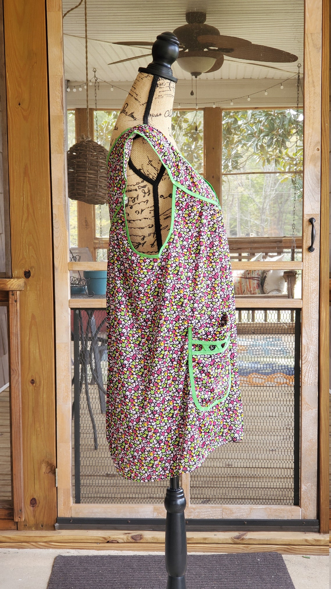 Apron Poly Floral one Size L 52 & Down - Etsy