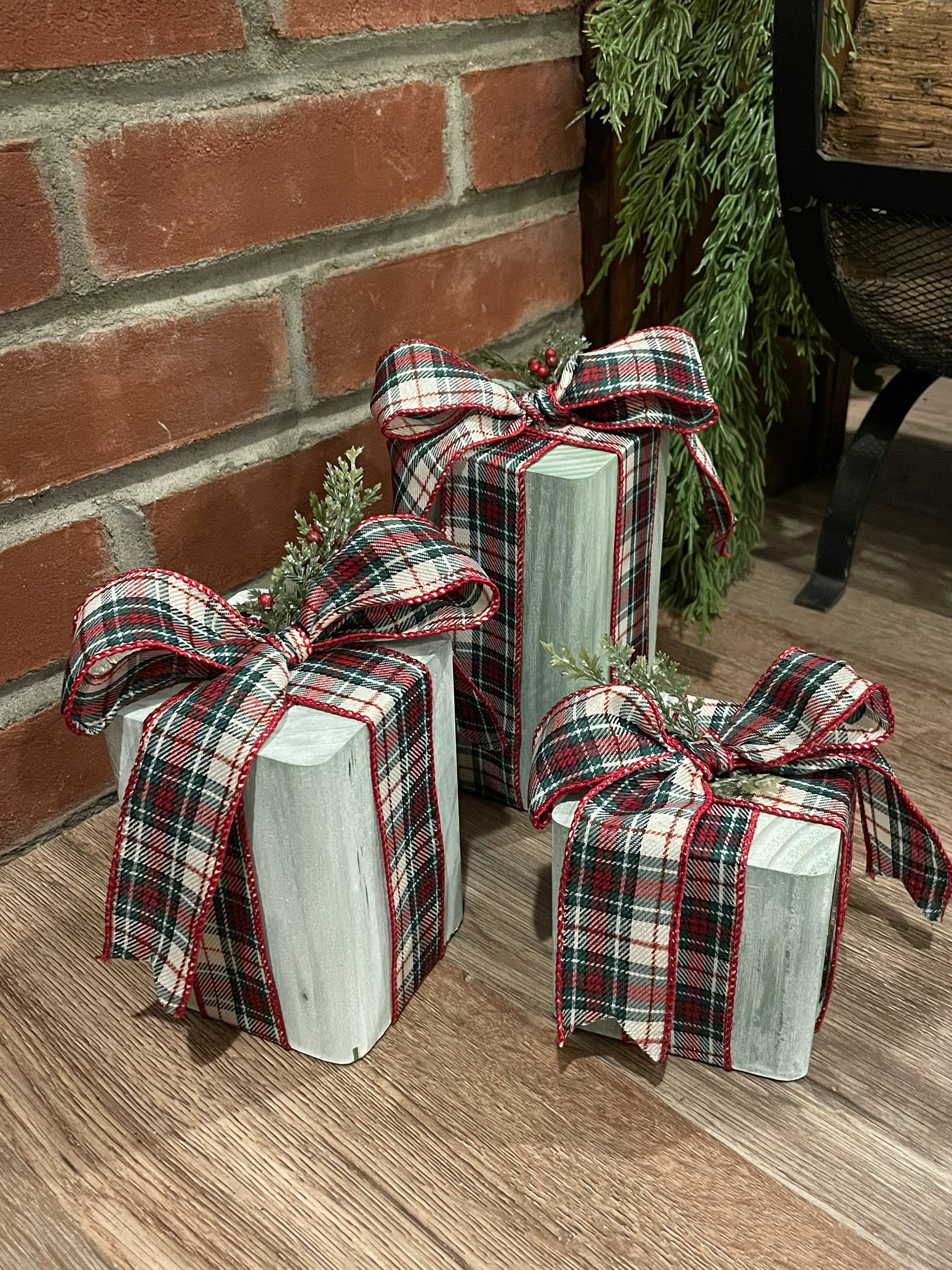 Set of 3 Wooden Christmas Gifts Farmhouse Christmas Décor - Etsy