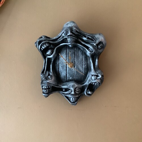 6 Headed Wall Hanging Clock - Etsy