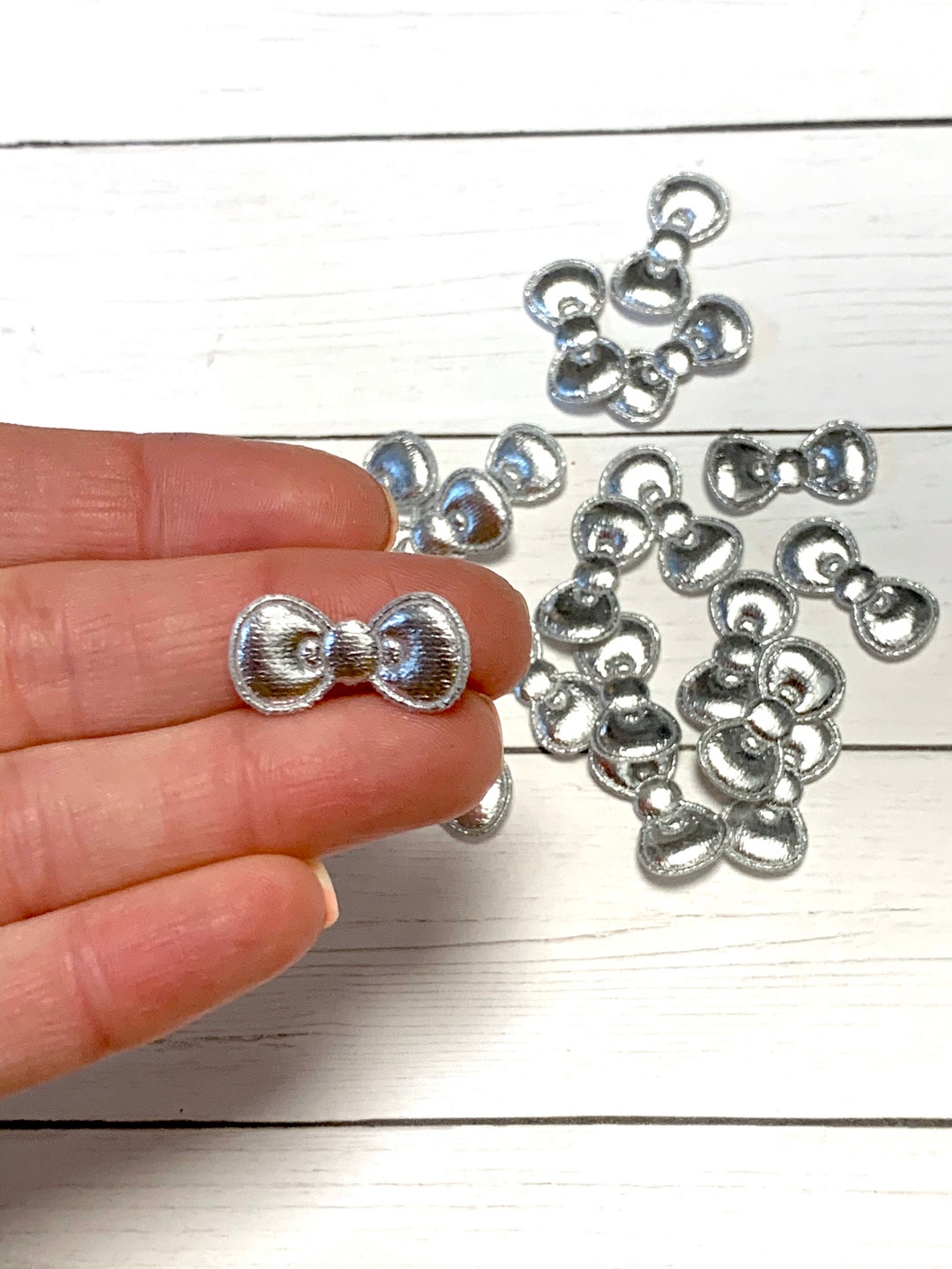 Mini Silver Padded Bow Embellishments, Small Bow Appliques, Bows for ...