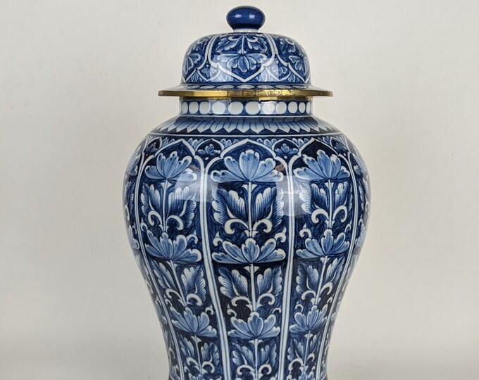 Blue & White Ginger Jar in Dark Ground Leaf Panels Pattern - Etsy