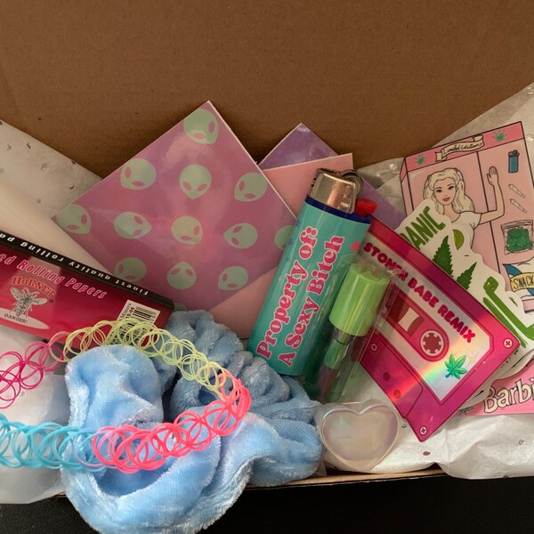 Stoner Gift Box - 60+ Gift Ideas for 2024