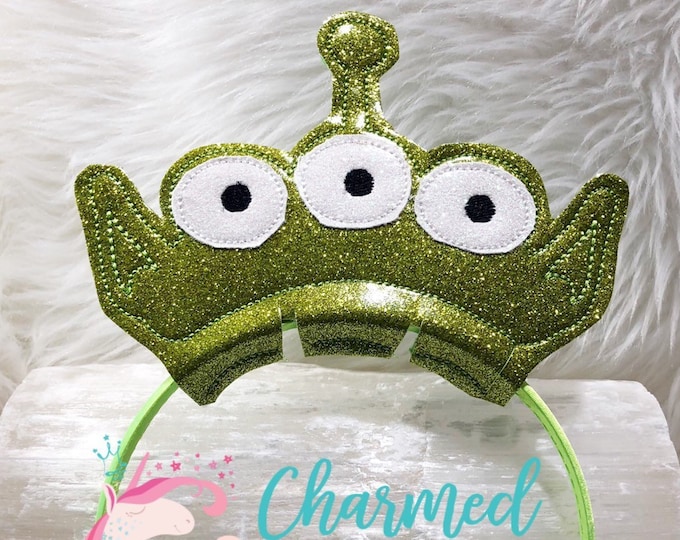 Toy Story Disney Ears Woody Jessie Aliens Buzz Lightyear Pizza Planet ...