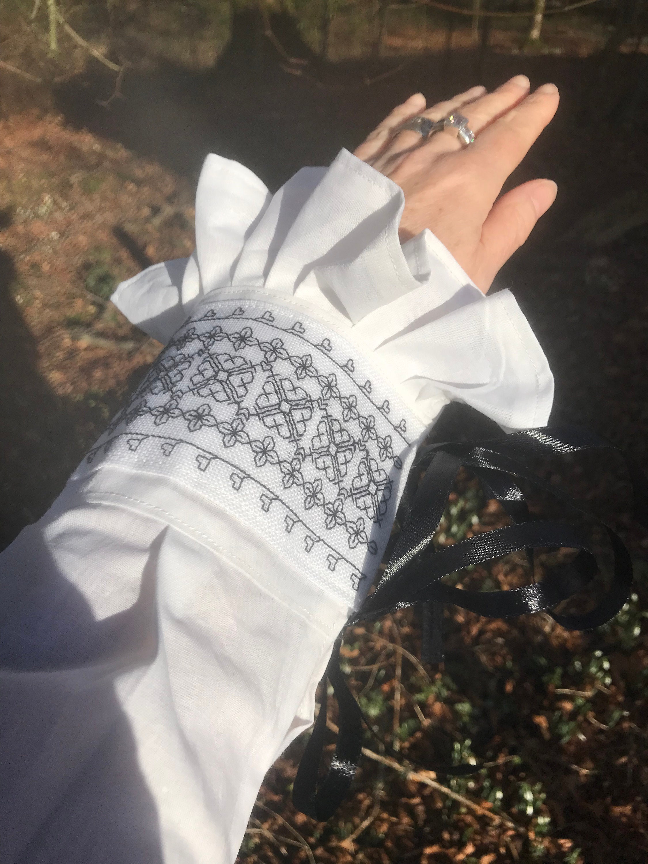 Tudor Valentine - Historical Blackwork Embroidery Pattern - Elizabethan ...