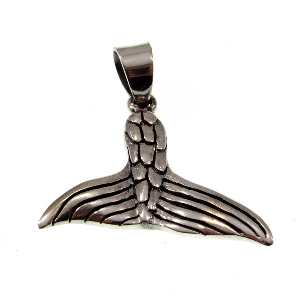 Mermaid Tail Pendant - Etsy