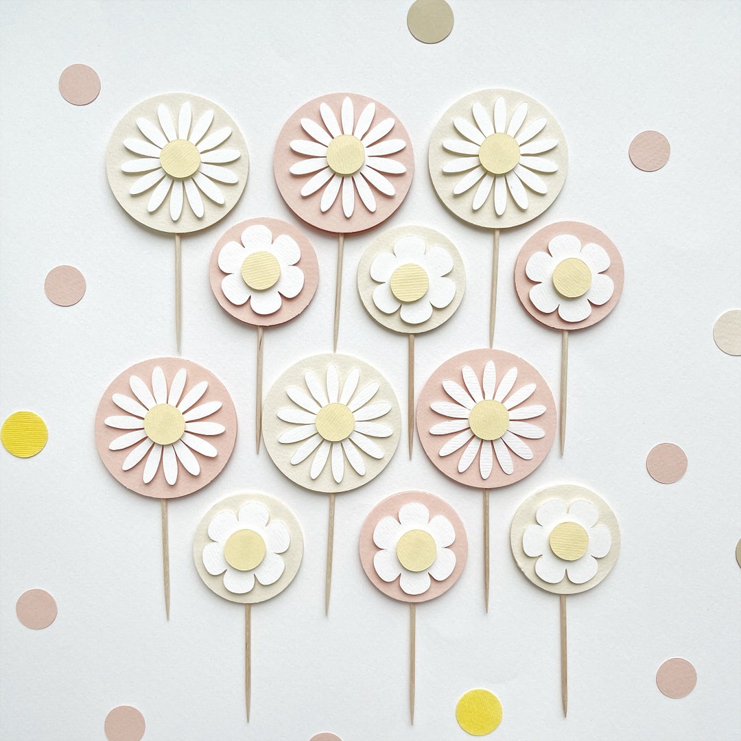 Daisy Cupcake Toppers, Daisy Party Decor, Daisy First Birthday, Daisy ...