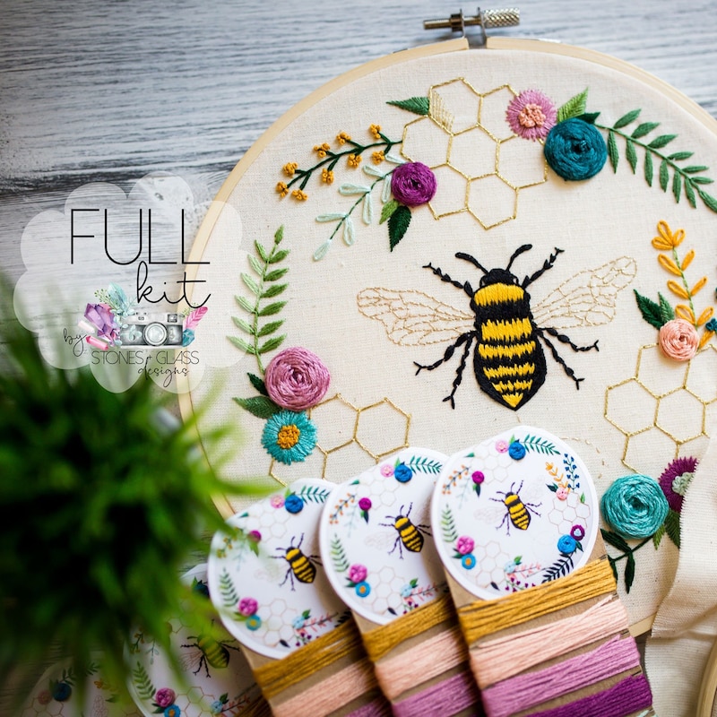 Bee Embroidery Kit - Etsy