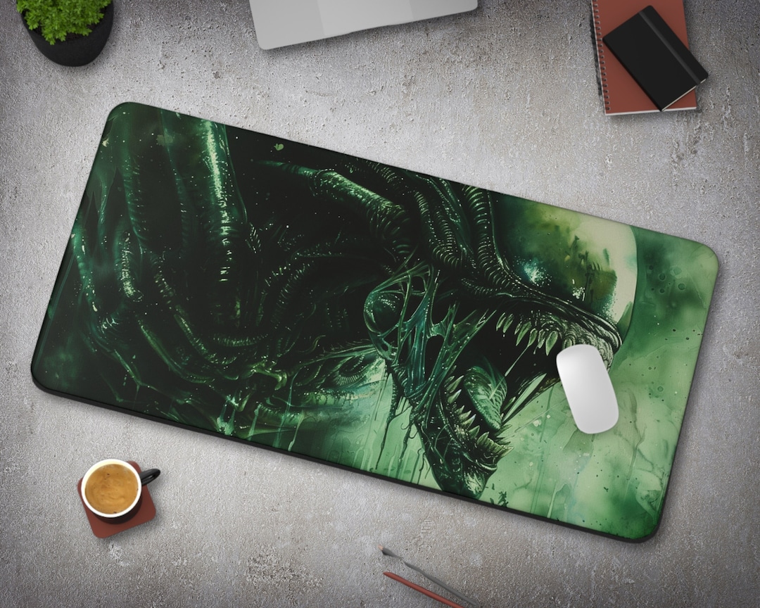 Xenomorph Alien Gaming Desk Mat: Sci-fi Horror Gamer Gift - Etsy