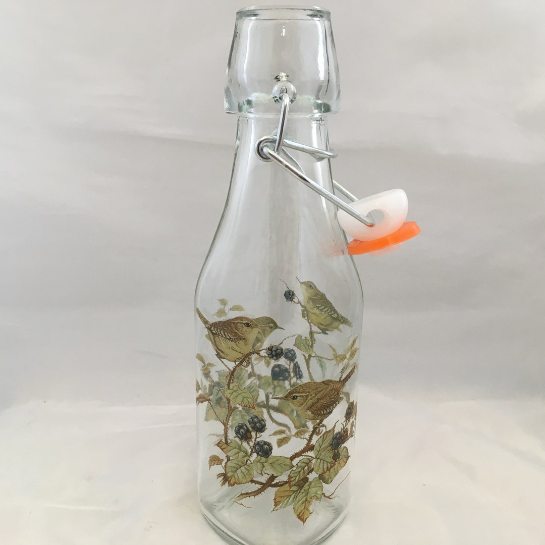 Wren Bird Designs on 25cl Flip Top Bottle - Etsy